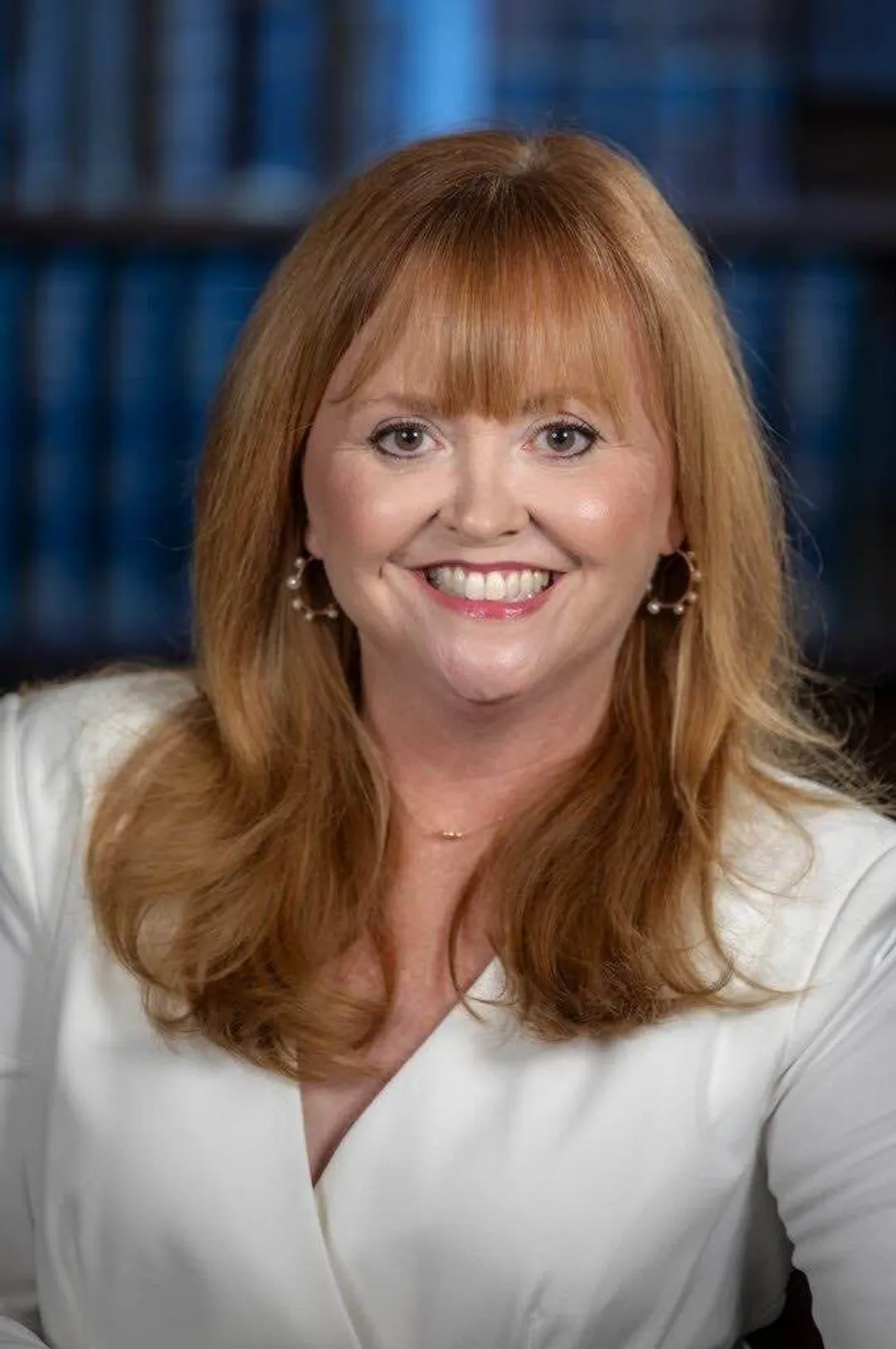 Microsoft White PMM woman keeps interrupting Indian PM man. Are they ...